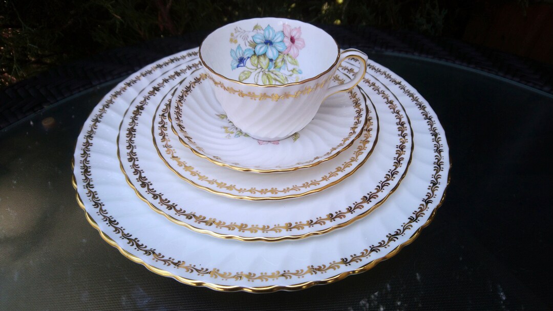 Vintage Aynsley Bone China Dorchester Pattern, 8195, Vintage China Five ...