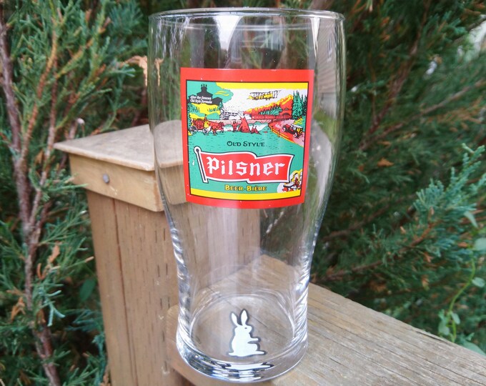 Old Style Pilsner Bunny Glass, Brewed in Canada, Owned by Molson-coors ...