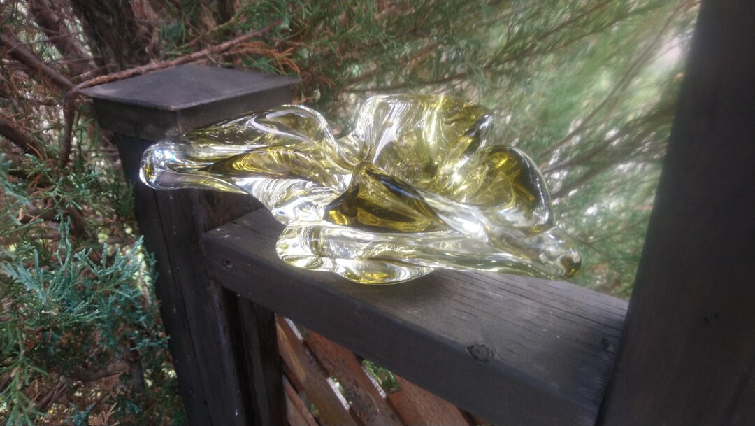 Chalet Glass Signed Centerpiece Bowl, Avocado Green and Clear, Three ...