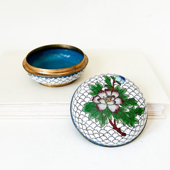 Vintage Cloisonne Round Trinket Box. Small Chinoiseri… - Gem