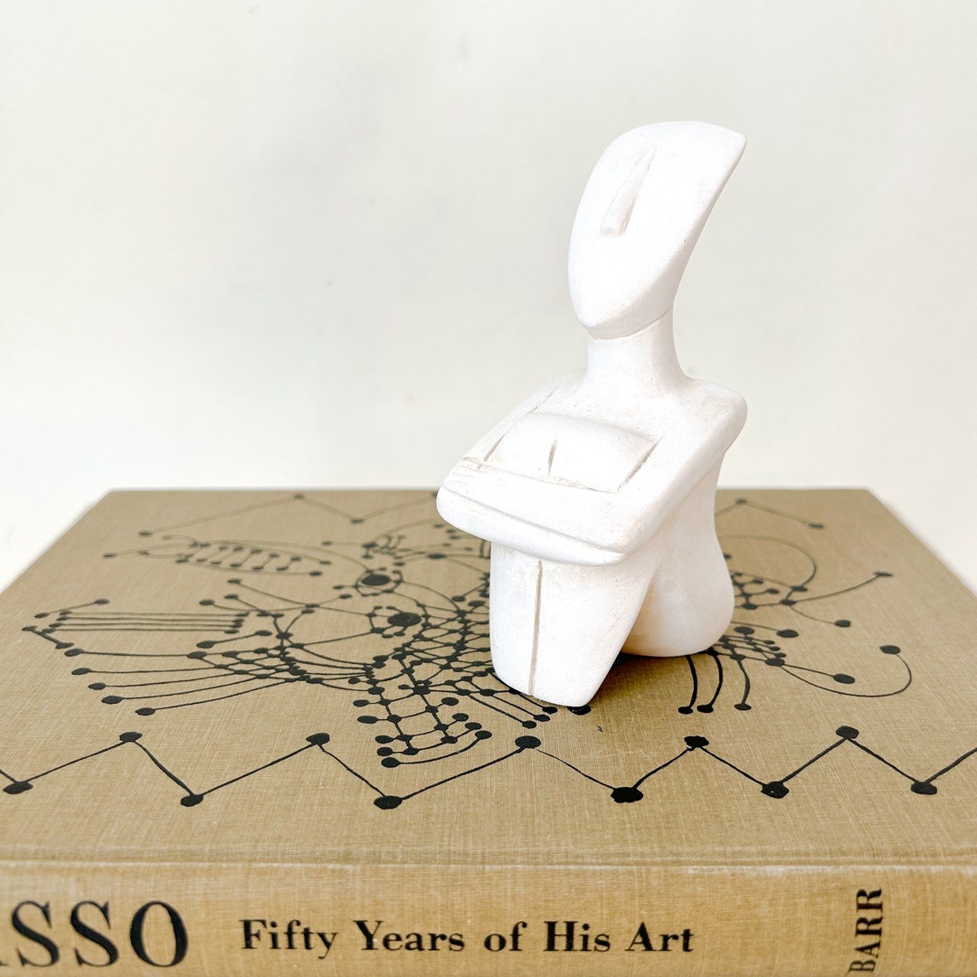 Cycladic Sculpture Seated Figure. Abstract Art Figurine Man. Minimalist ...