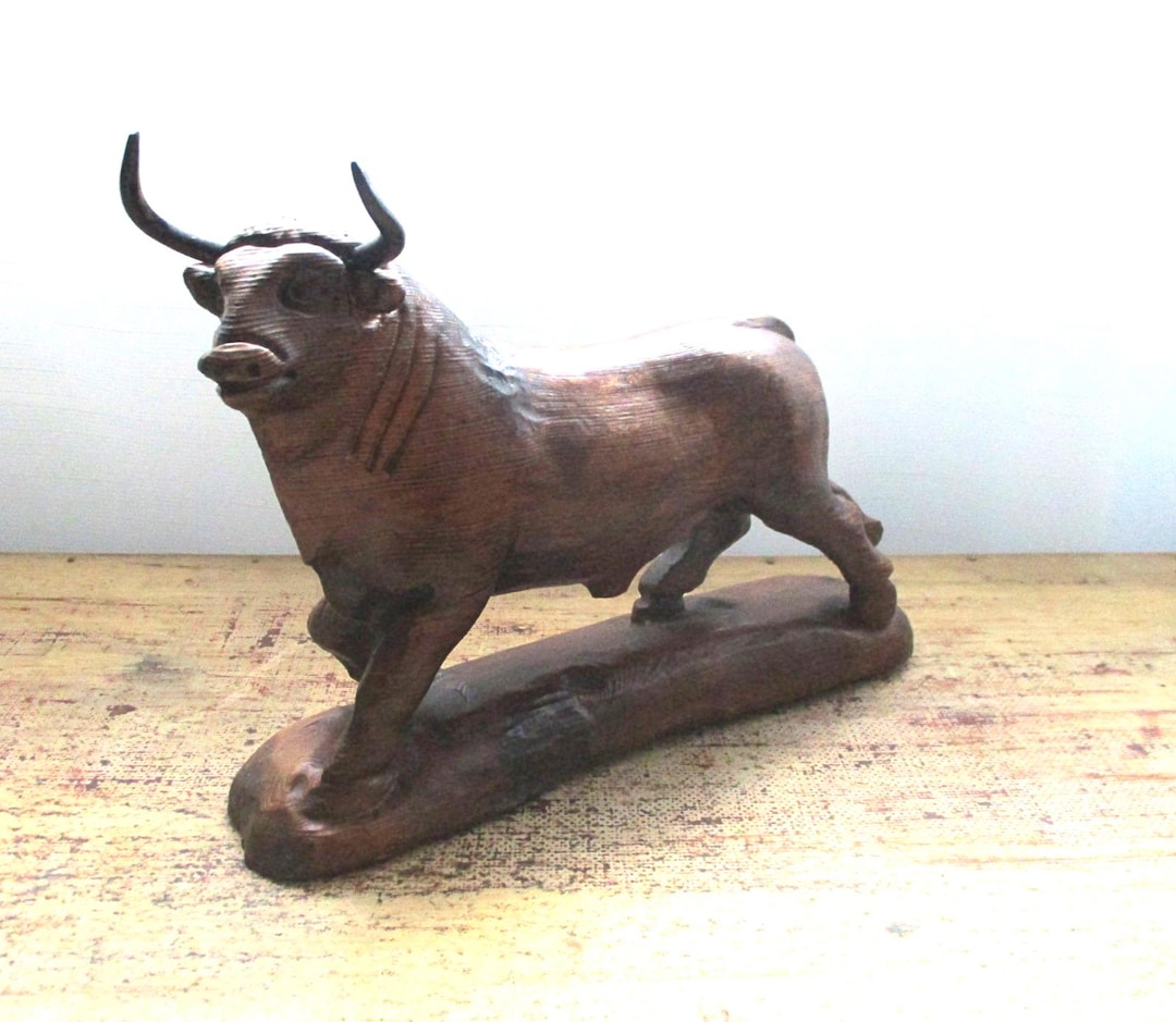 Wooden Bull Statue ..spanish Bull Statue, Stock Market Bull , Toro ...