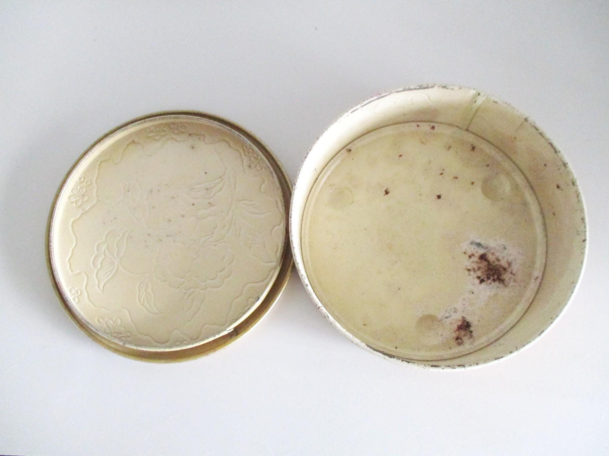 Vintage Belgium Chocolate Tin , Le Bon Chocolat Belge, Richly Decorated ...