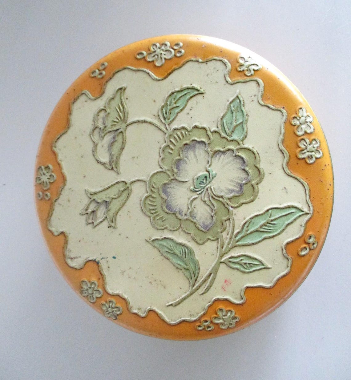 Vintage Belgium Chocolate Tin , Le Bon Chocolat Belge, Richly Decorated ...