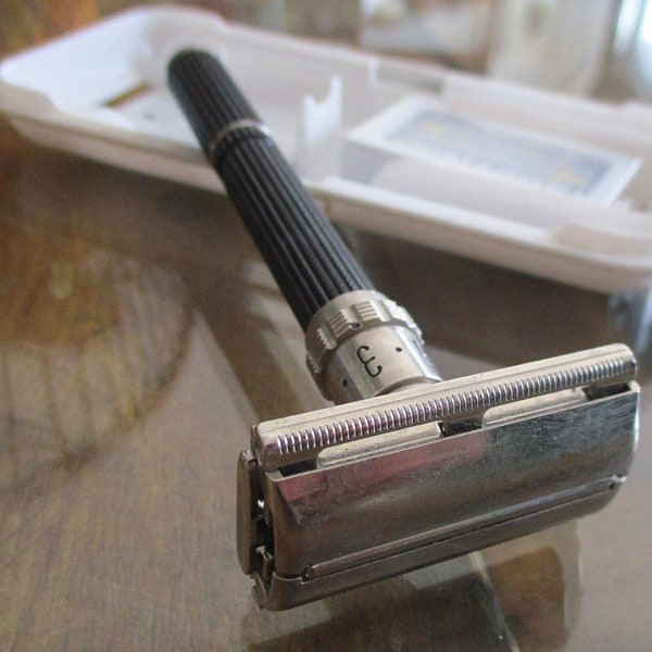 Gillette Razor - Etsy
