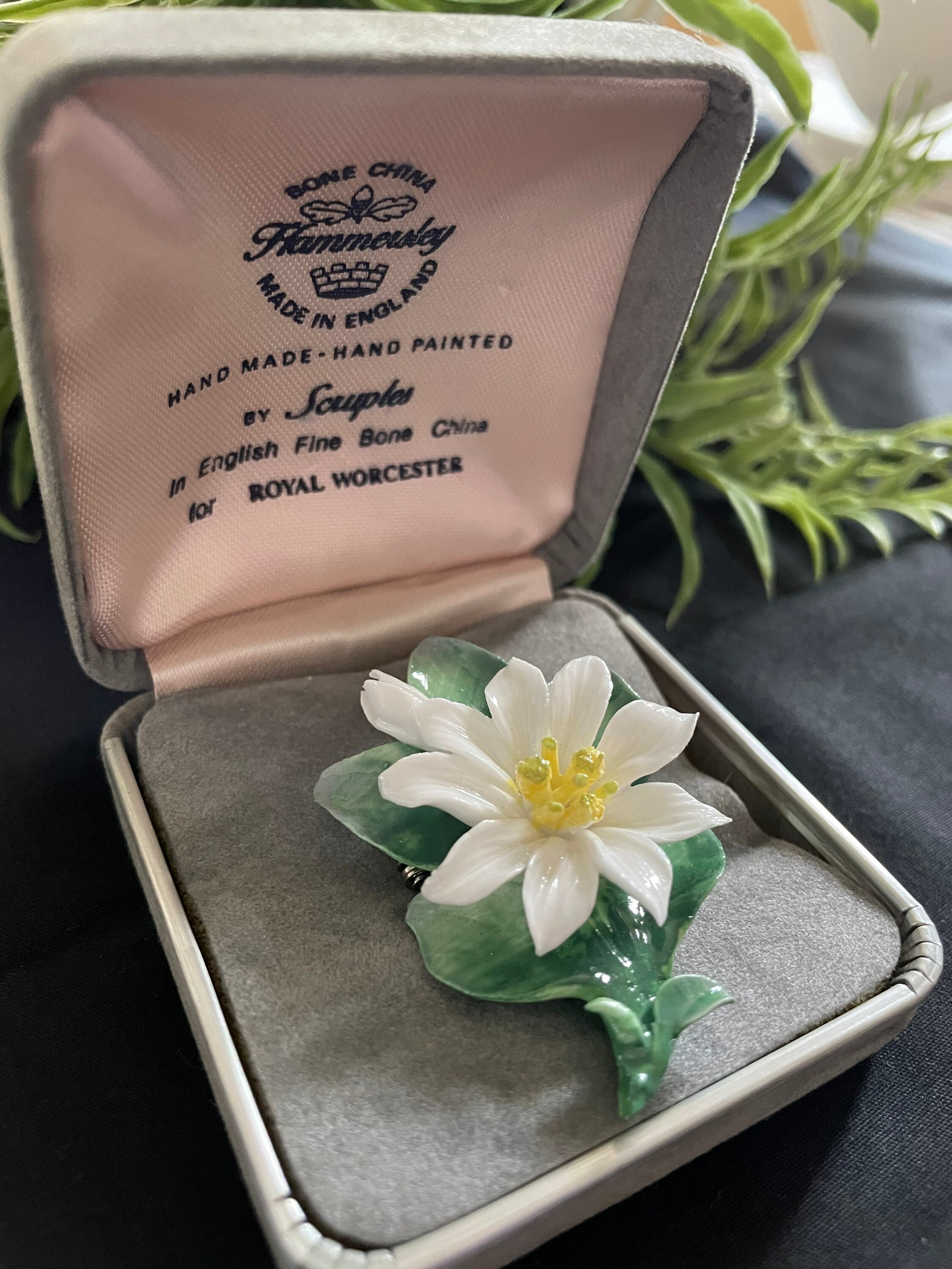 Vintage ‘hammersley’ Fine Bone China Brooch. for Royal Worcester , Hand ...
