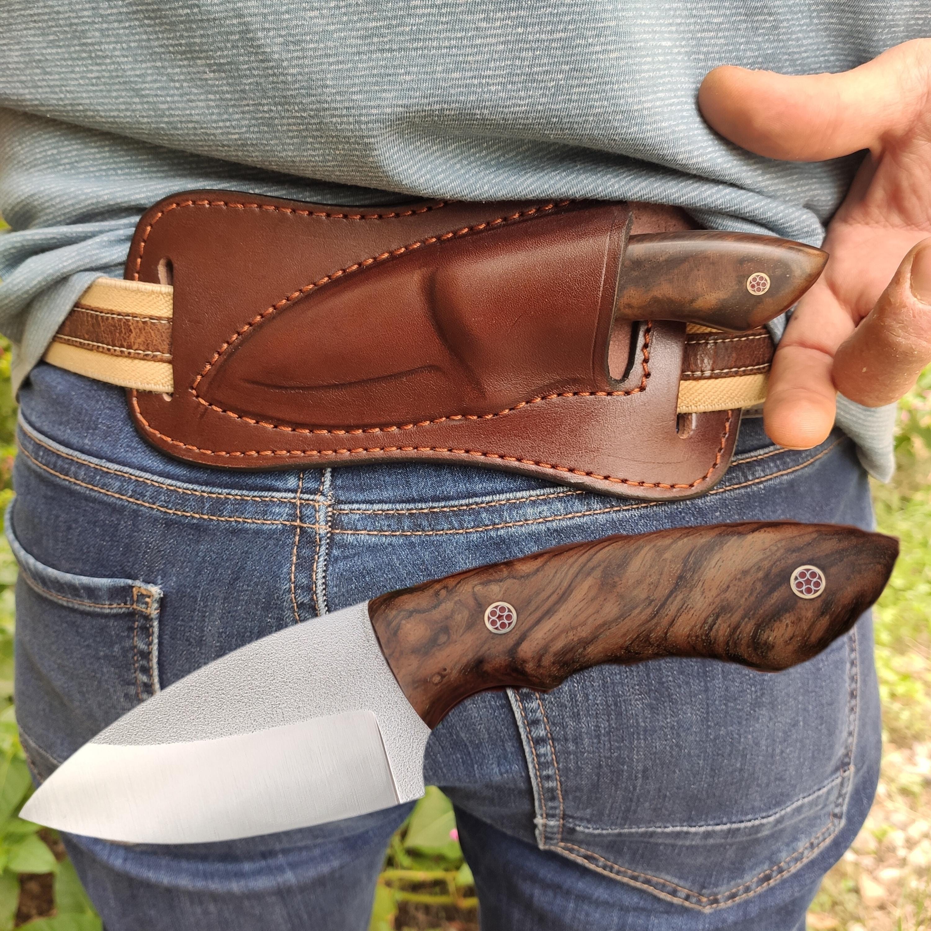 Horizontal Carry Fixed Blade