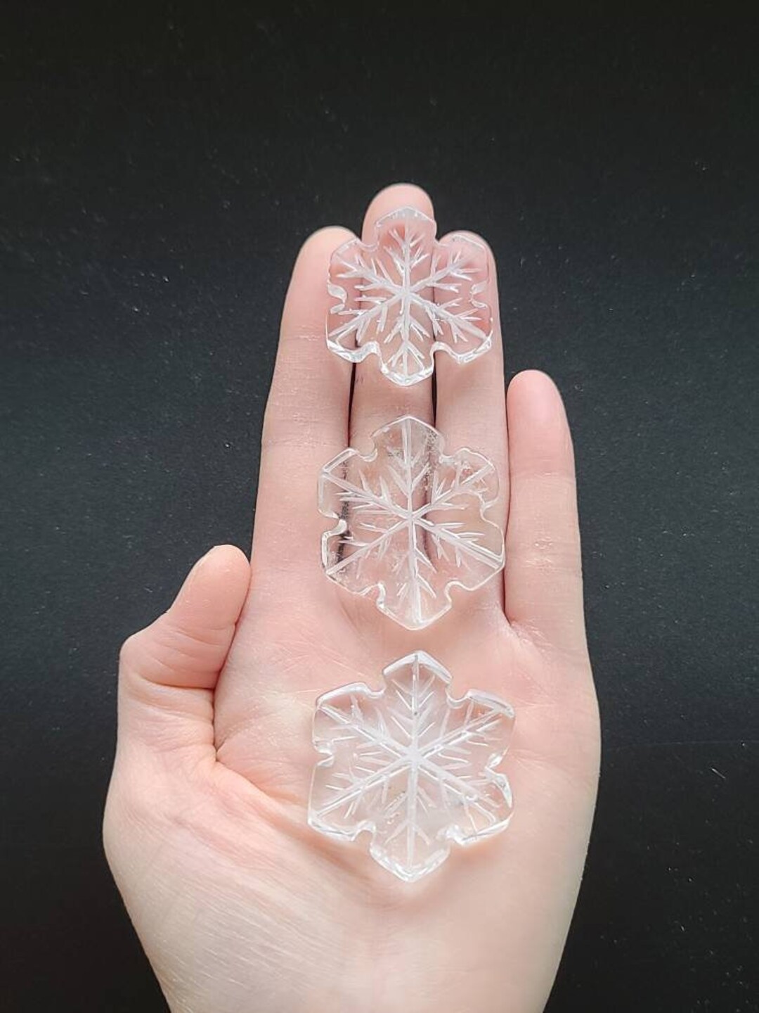 Hand Carved Clear Quartz Snowflake: Energizing Crystal (33mm-40mm) - Etsy