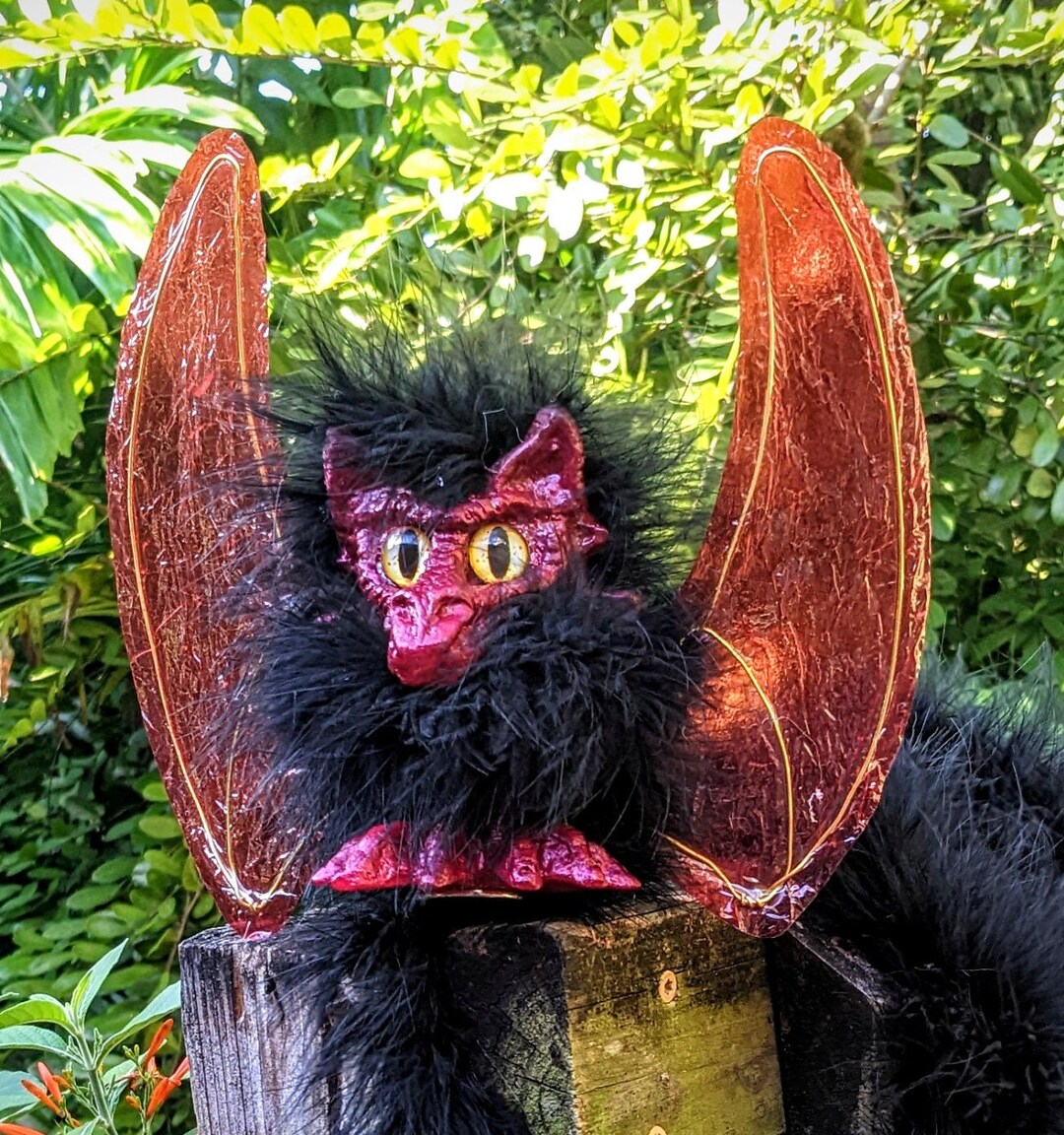 Black Red Winged Dragon Shoulder Puppet Fantasy Perching Monster With ...