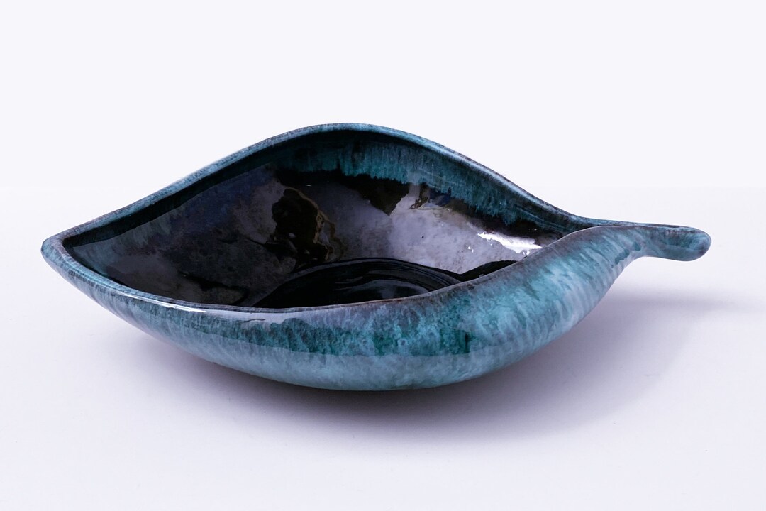 Vintage Blue Mountain Pottery Leaf Dish BMP Collingwood Canada ...