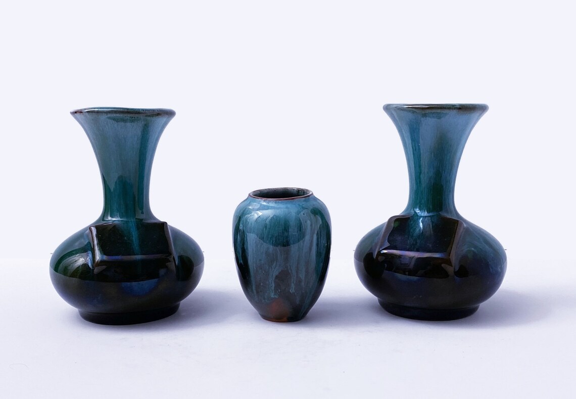 Vintage Blue Mountain Pottery Vases BMP Collingwood Canada Collectible Green Flow Glaze Pottery ...