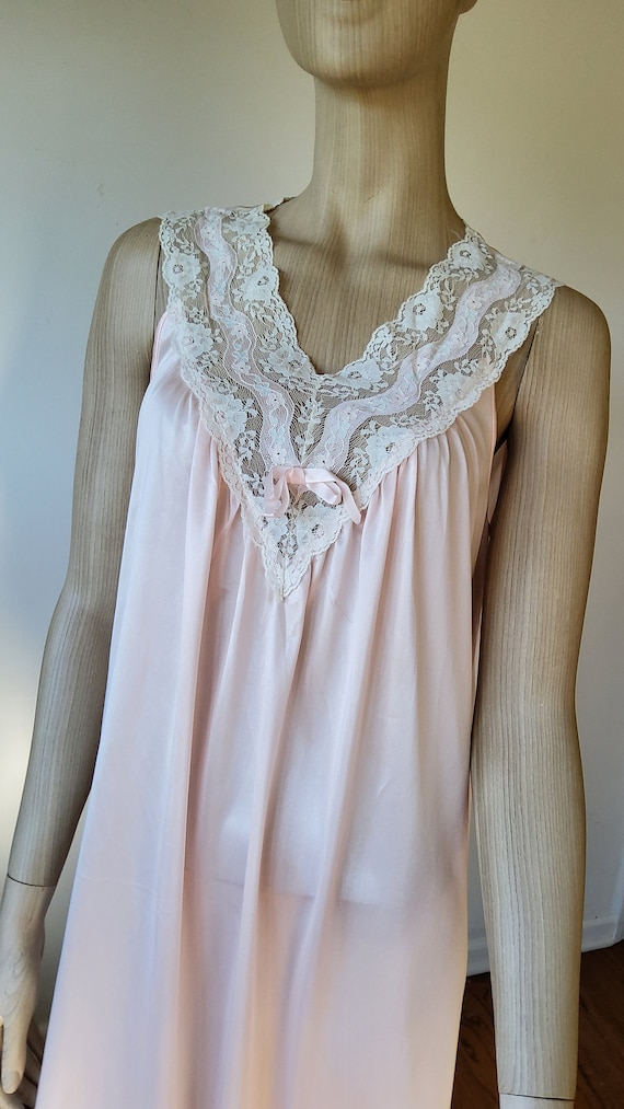 Vintage Lingerie By Vanity Fair Gem