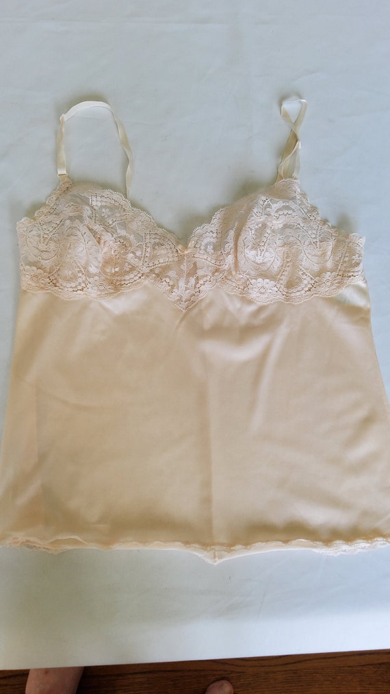 vintage vassarette lingerie - Gem