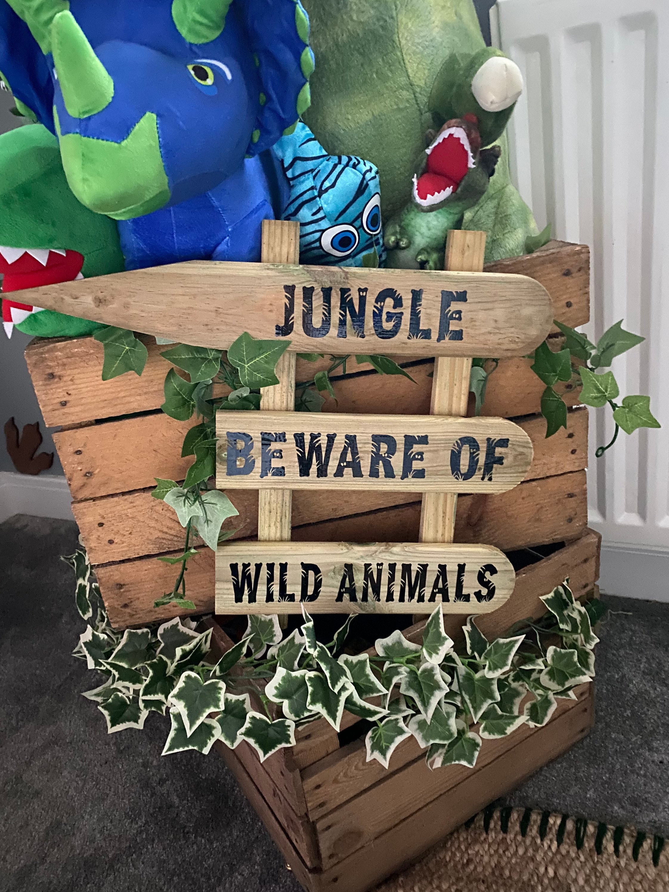 Home Made Wooden Safari Jungle Theme Sign Bedroom Decoration Boys ...