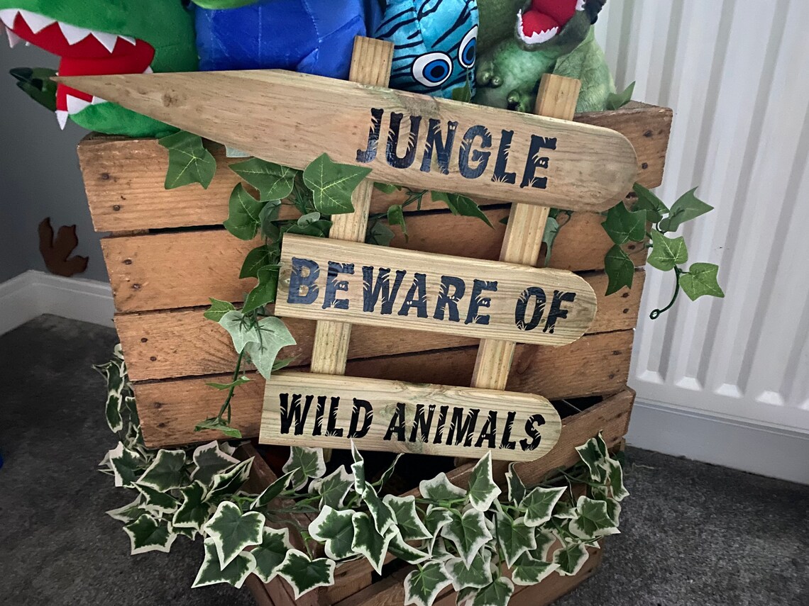Home Made Wooden Safari Jungle Theme Sign Bedroom Decoration Boys ...