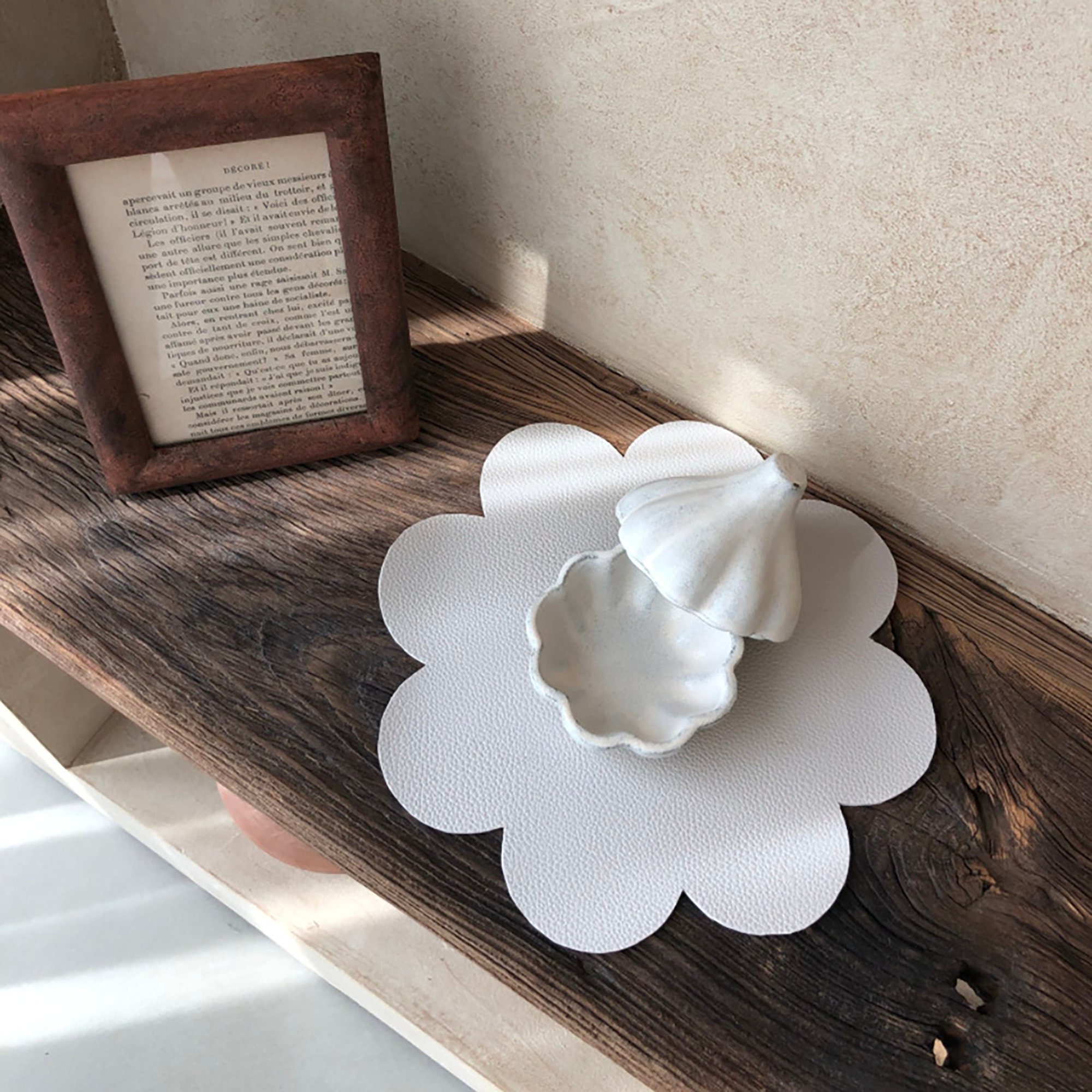 Flower Shape Multifunctional Mat / Circle Coaster IS NOT INCLUDED ...