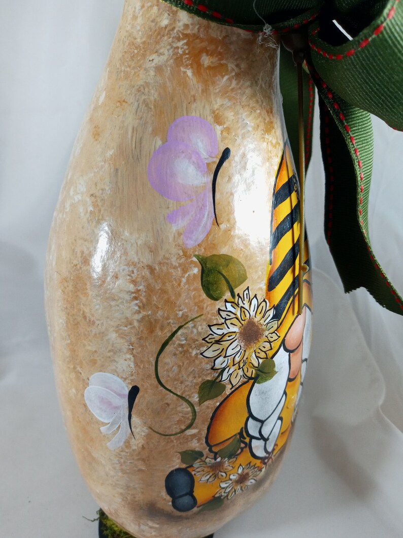 SPRINGTIME BUMBLEBEE GNOME - Etsy