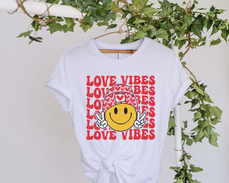 Love Vibes SVG PNG, Smiley Face Svg, Retro Love Svg, Love You More Svg ...