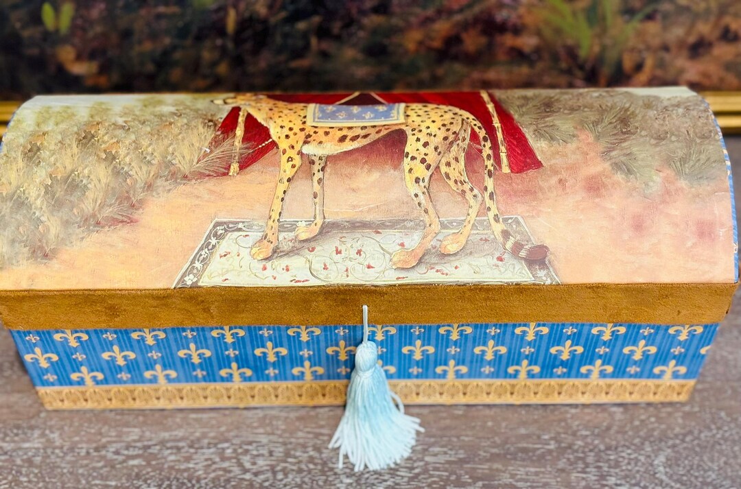 2004 Hardenbrook Studio Cheetah Box With 3 Smaller Round Boxes ...