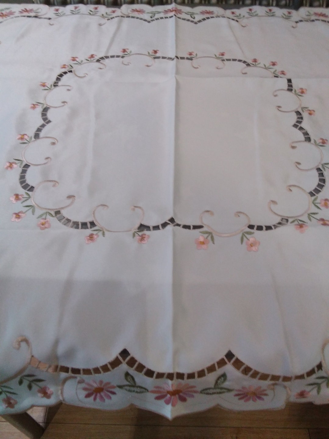 Vintage Embroidered Tablecloth - Etsy