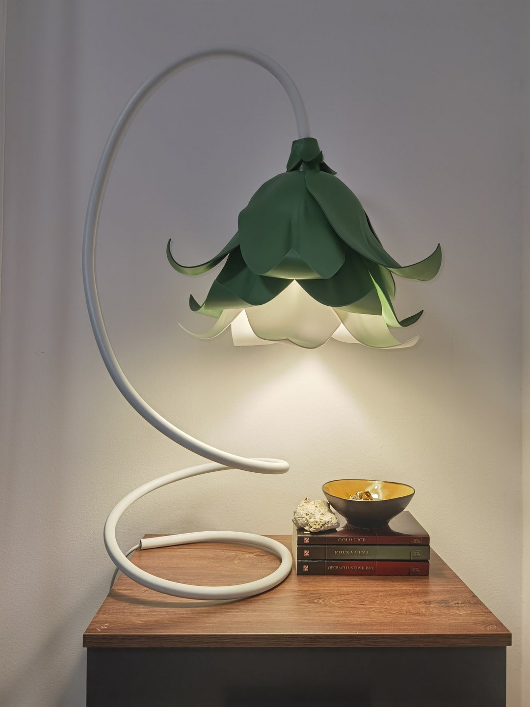 Vintage Inspired Emerald Green Desk Lamp for Cozy Home, Mid Century ...