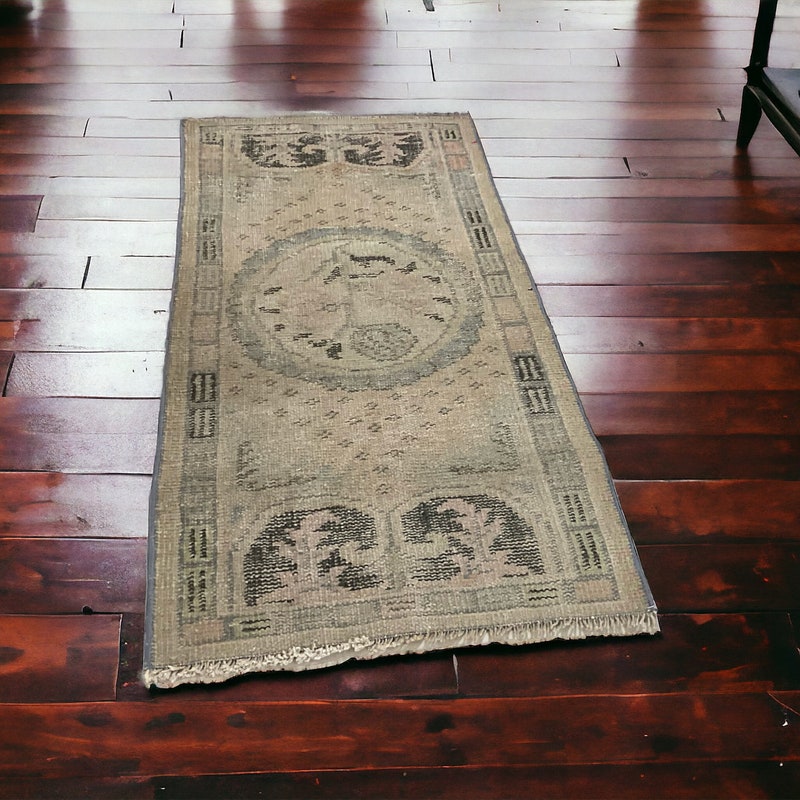 2x4 Runner Rug - Etsy