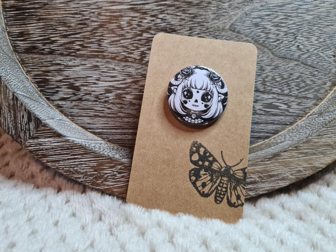 Goth Doll Button Badge • Ghost Badge • 32mm Button Badge • Badge ...