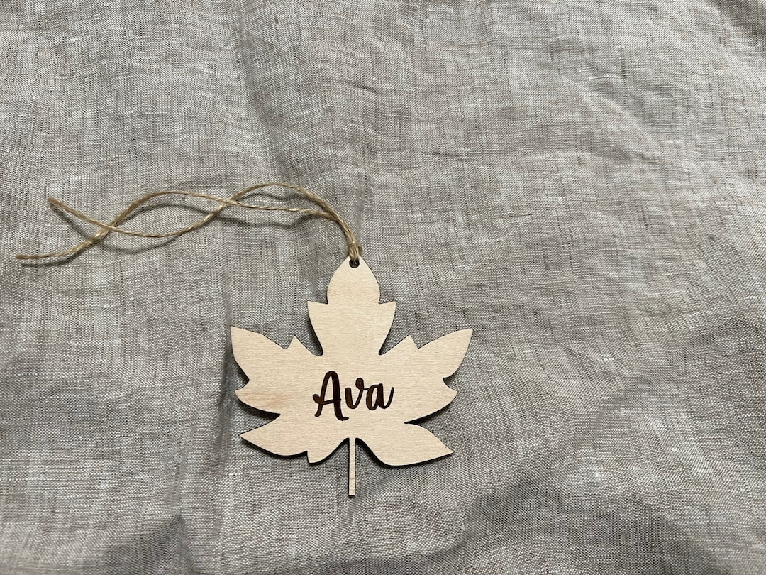 Wooden Leaf Name Tag // Thanksgiving Name Tag // Engraved Leaf Name Tag ...