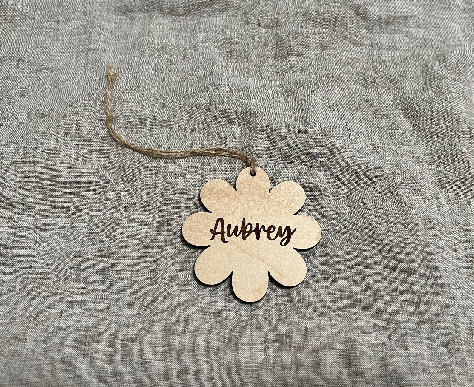 Wooden Flower Name Tag // Engraved Flower Name Tag // Flower - Etsy
