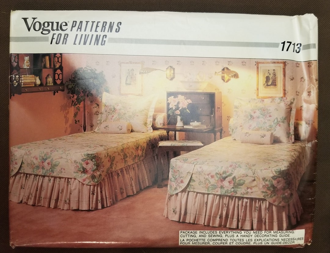 UNCUT Vogue 1713 patterns for Living Sewing Pattern, Bedspread, Pillow ...