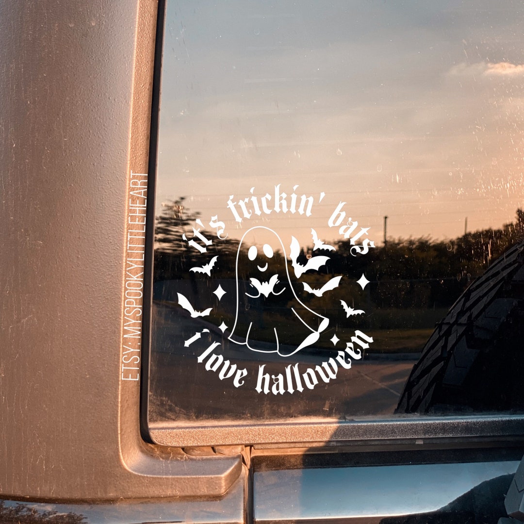 Cute Ghost, Bats Decal, Ghost Holding Bat, It's Frickin' Bats I Love ...