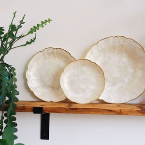 Round Capiz Shell Plates, Capiz Shell Trays, Capiz Shells Bowls - Etsy UK