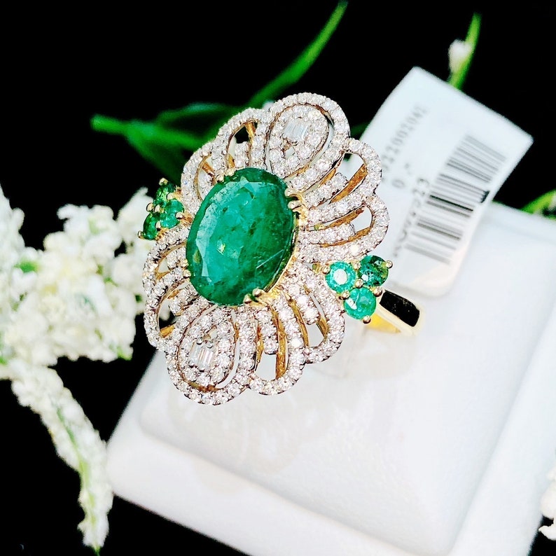 IGA Certified / Vintage Oval Emerald Ring / Emerald 2.05 Carat ...