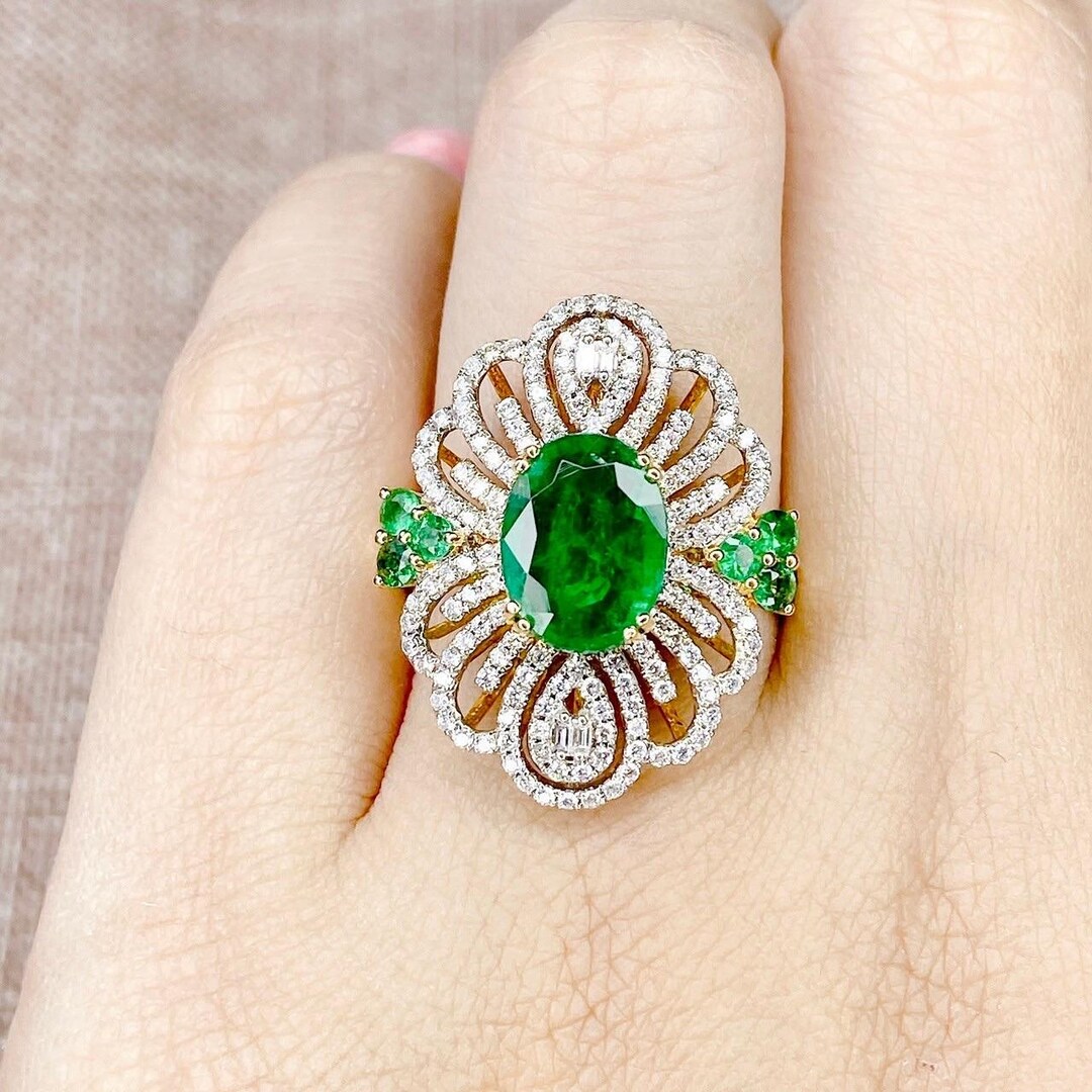 IGA Certified / Vintage Oval Emerald Ring / Emerald 2.05 Carat ...