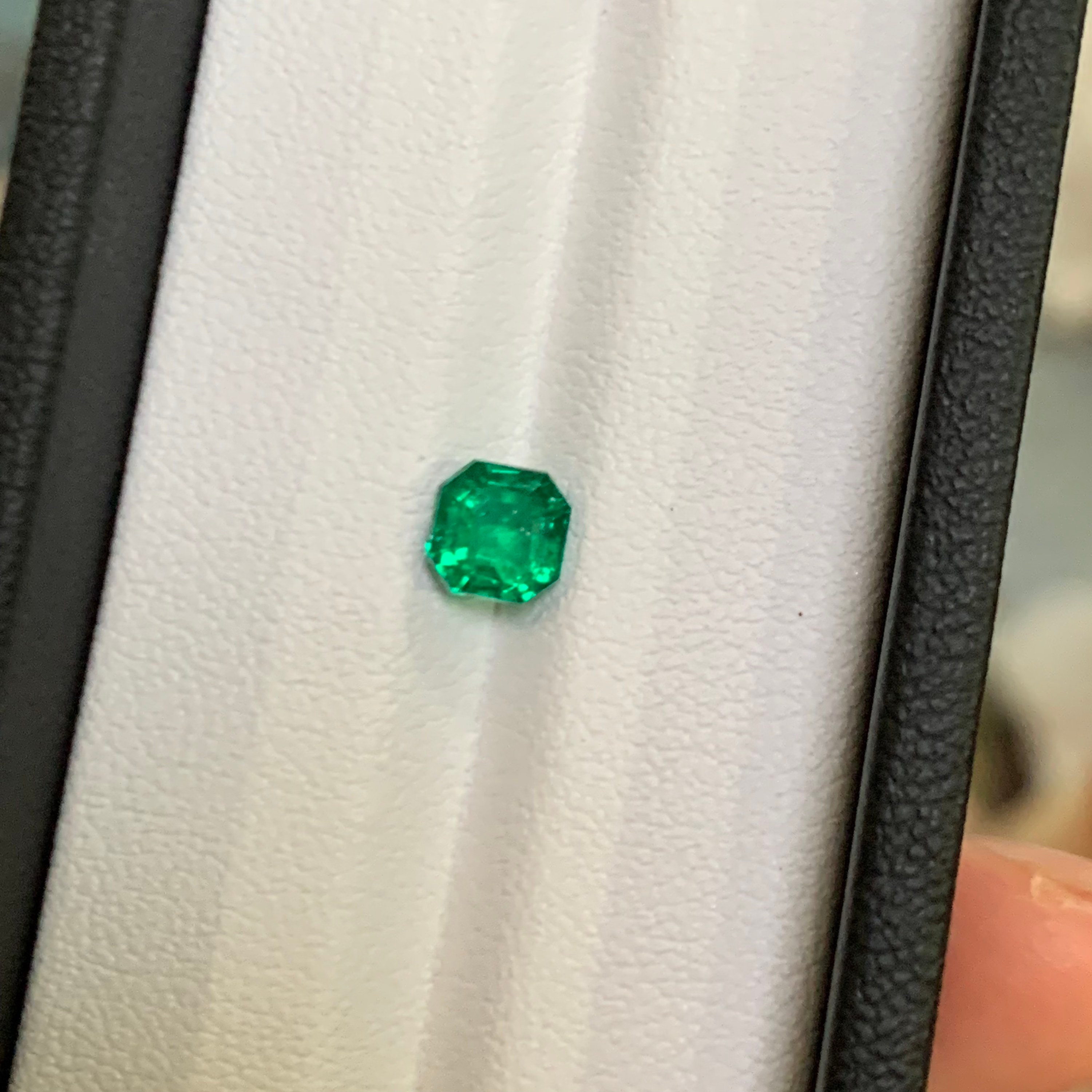 Emerald Cabochon Columbia - Etsy