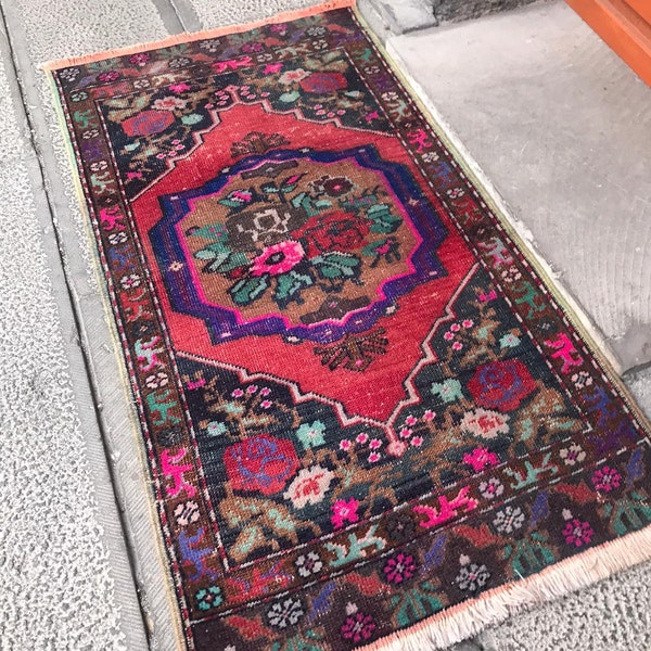 Small Persian Rug - Etsy