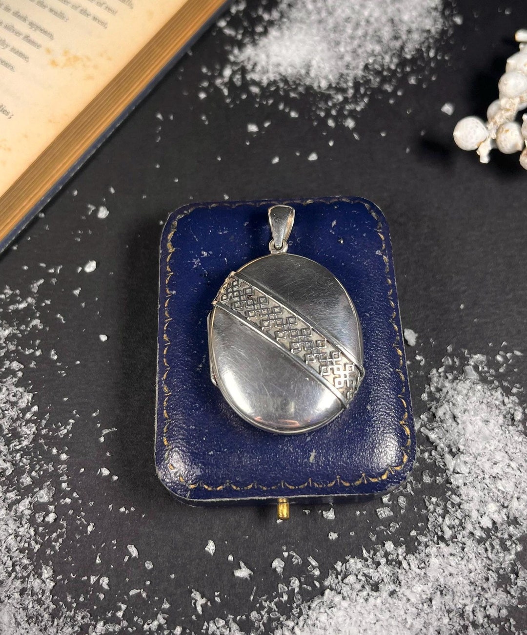 Antique 1920s Era, Large Oval Silver Aesthetic Locket - Etsy