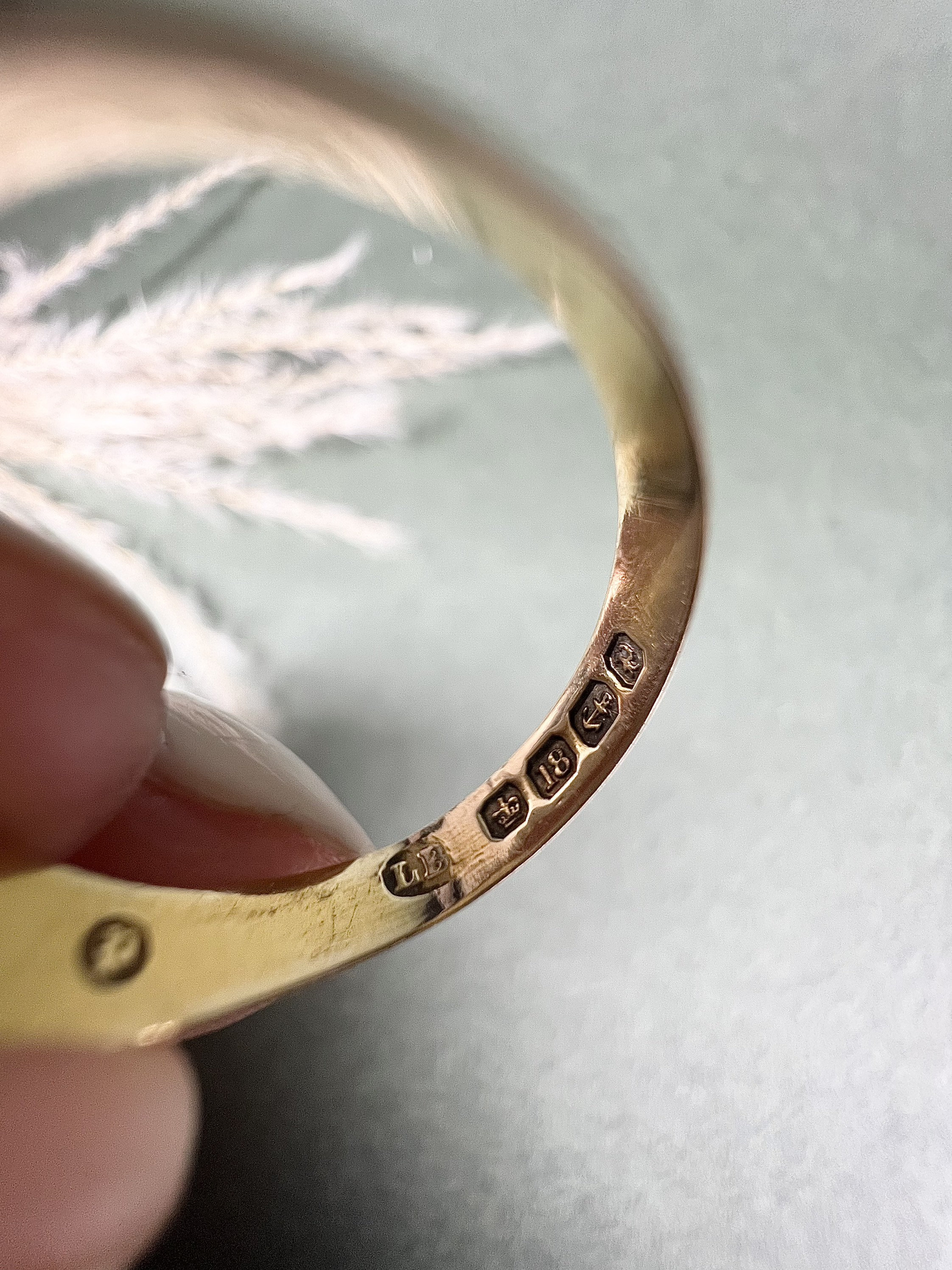 Antique 18ct Gold Victorian Diamond Gypsy Ring — RLT