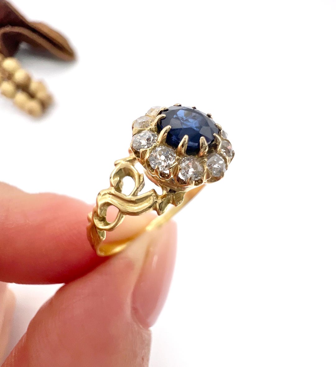 Antique 15ct Yellow Gold, Victorian Sapphire & Diamond Daisy Cluster ...