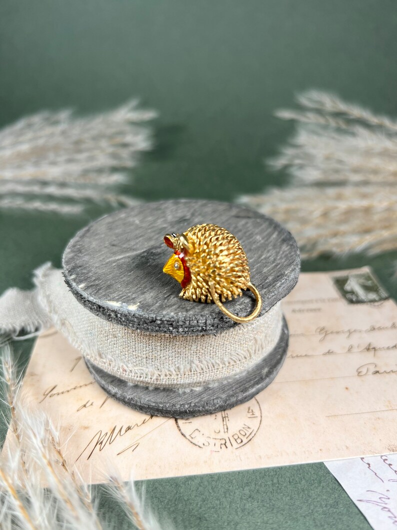 Vintage 18ct Gold & Enamel Hedgehog Brooch - Etsy
