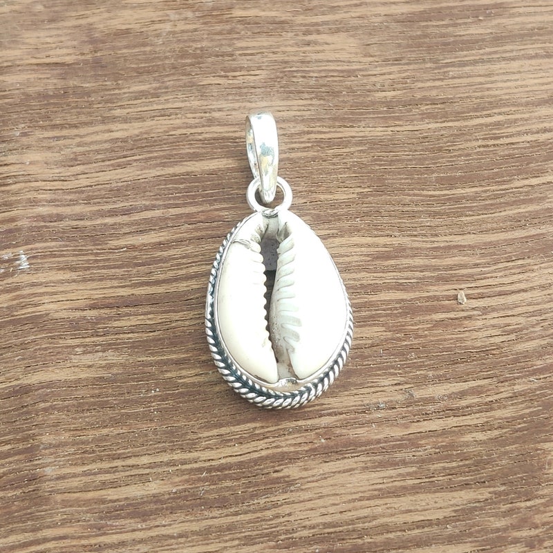 Cowrie Shell Pendant - Etsy