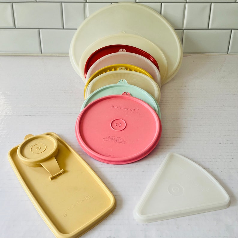 Vintage Tupperware Lids, 808, 812,227, 228, 1205, 1702, 471, 224 Round ...