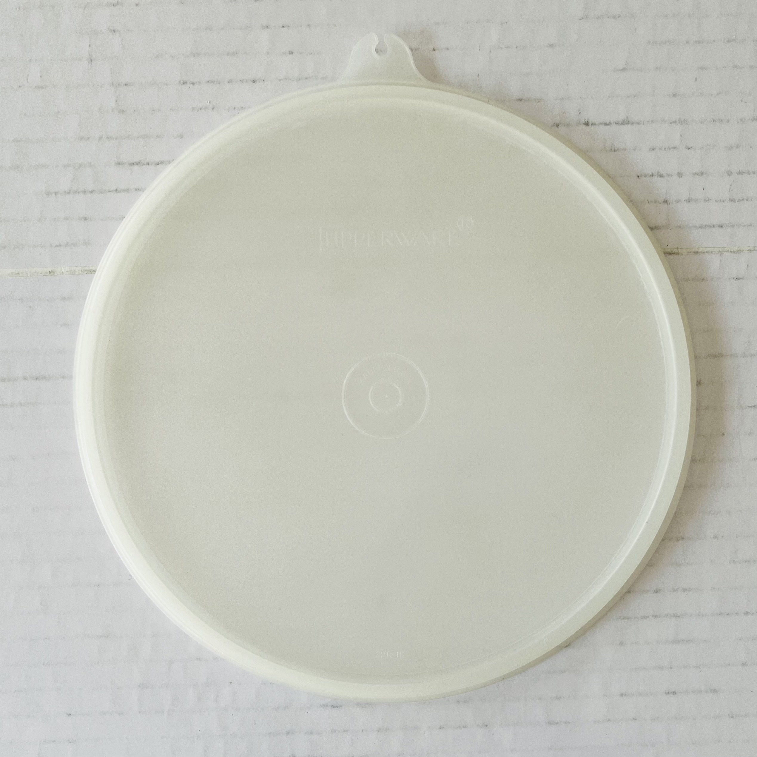 Vintage Tupperware Lids, 808, 812,227, 228, 1205, 1702, 471, 224 Round ...