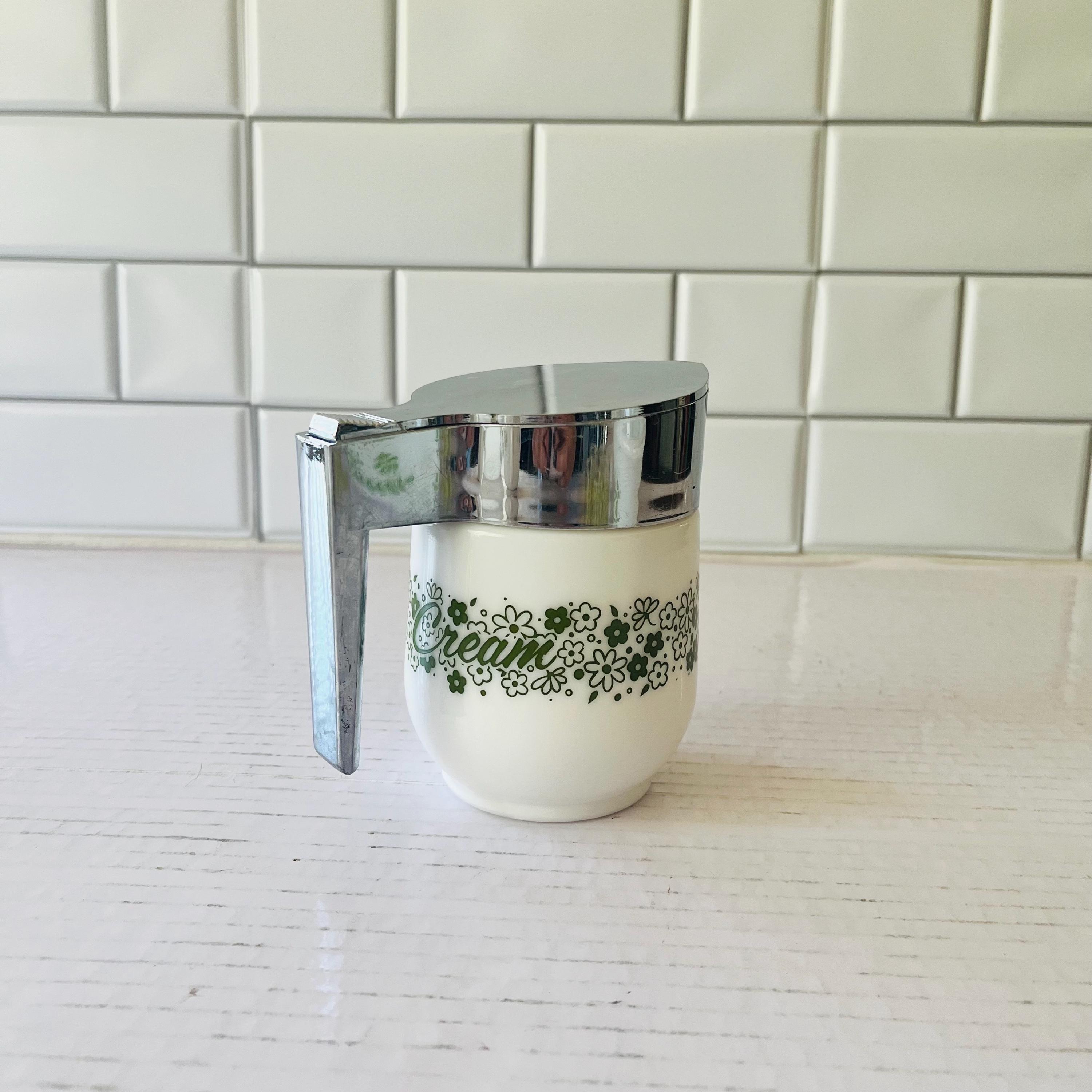 Vintage Pyrex Spring Blossom, Crazy Daisy, Kitchenware, Glasbake Milk ...