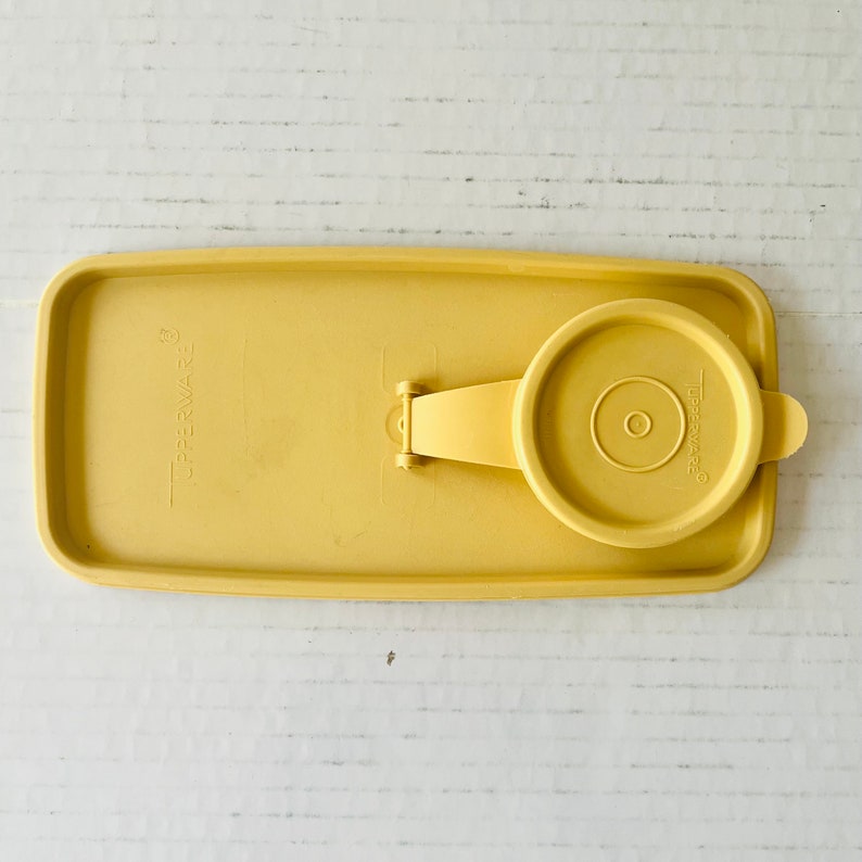 Vintage Tupperware Lids, 808, 812,227, 228, 1205, 1702, 471, 224 Round ...