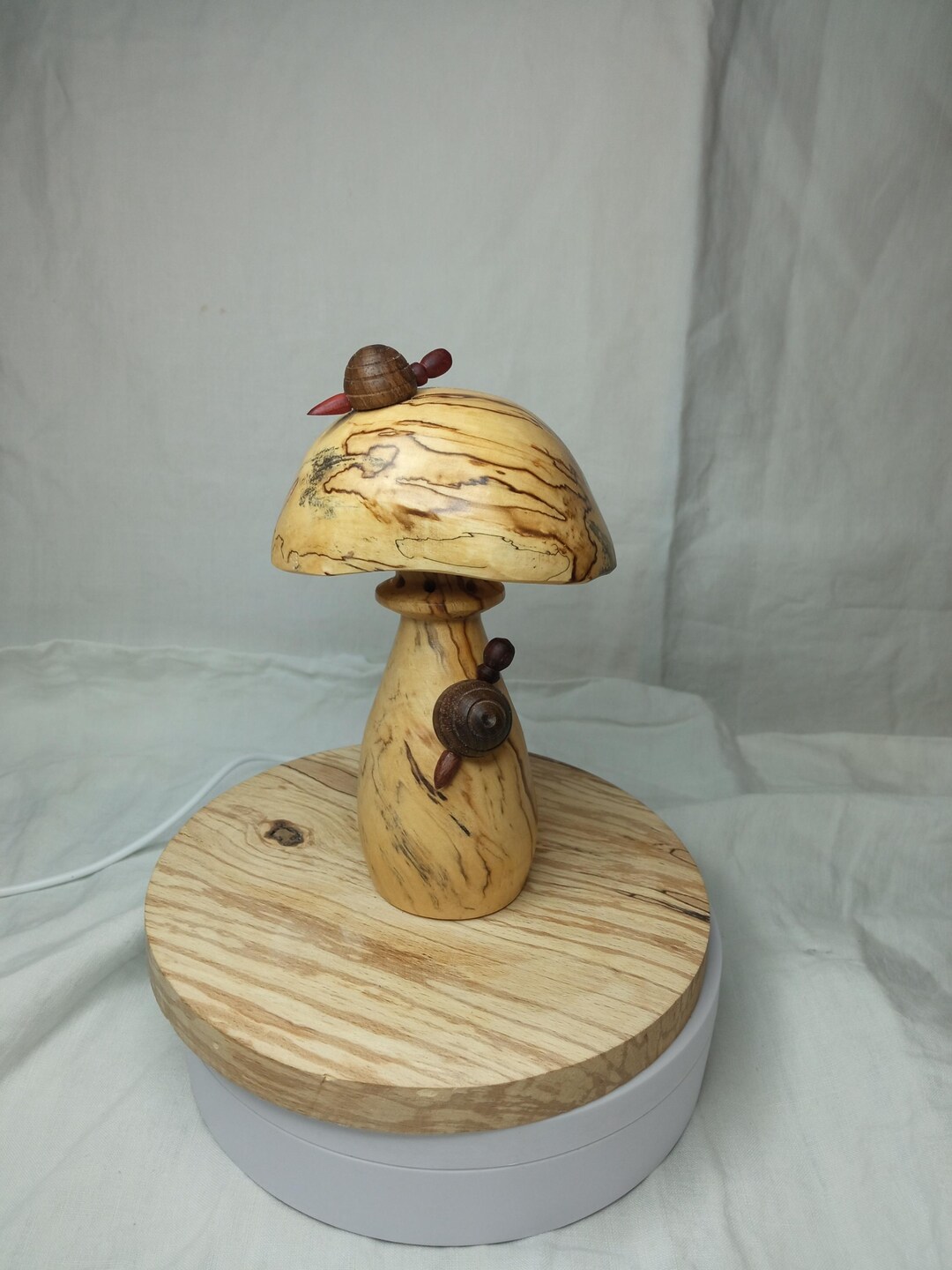 Fragrance Diffuser. Decorative Mushroom to Scent in Heated Chestnut ...