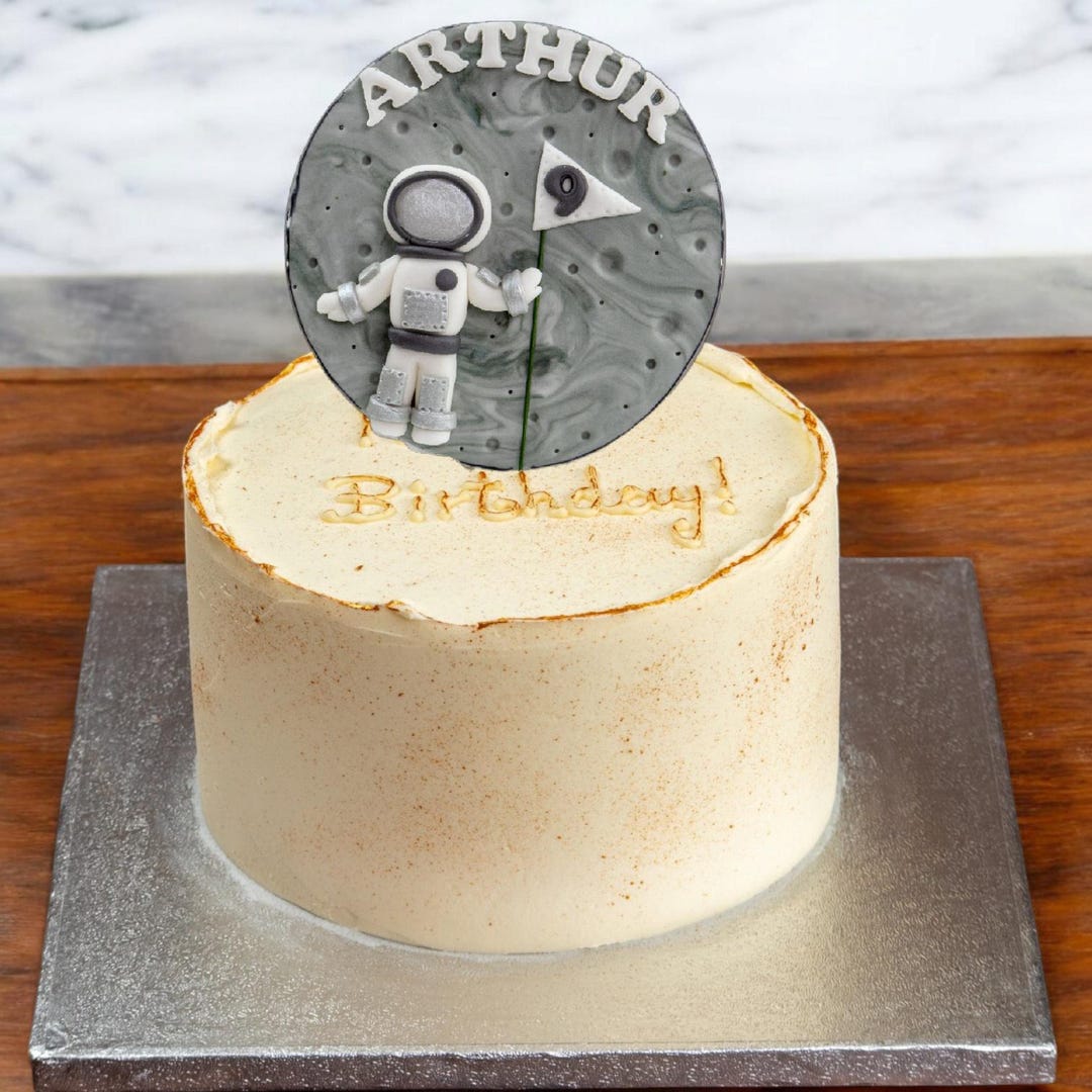 Custom Edible Cake Topper Ring Personalized Caketoppers for Birthday ...