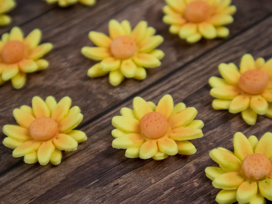 Set of Cake Topper Mini Sugar Flowers | Gumpaste Flowers, Wedding Cake ...