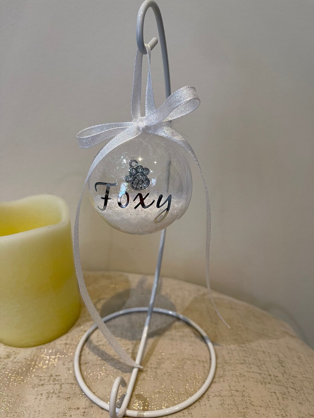 Paw/ Pet / Cat/ Dog Personalised Memory Bauble - Etsy UK