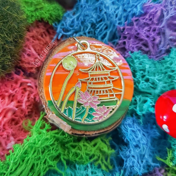 Shinto Necklace - Etsy